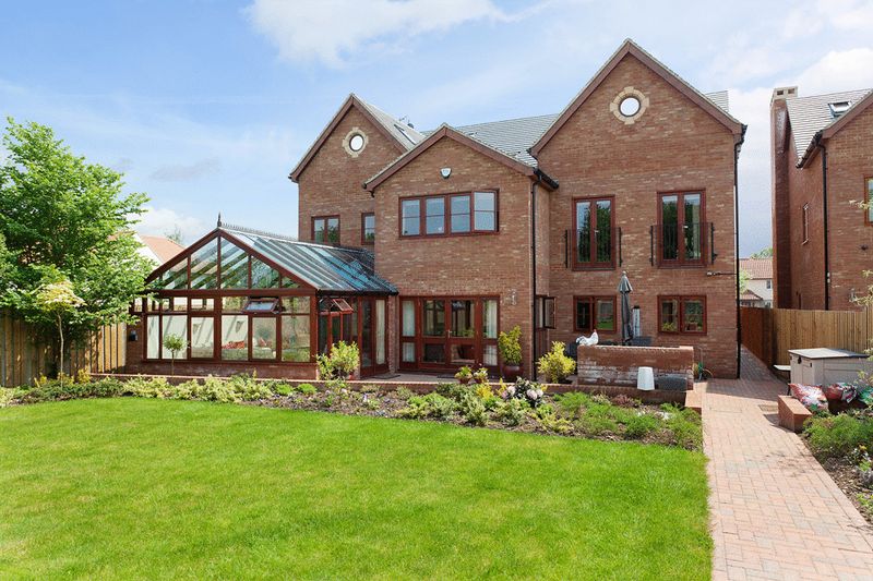 6 bed Detached for sale in Milton Keynes | Mouseprice